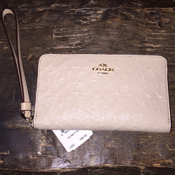 Coach | Bags | Nwt Coach Phone Wallet In Signature Patent Leather ...